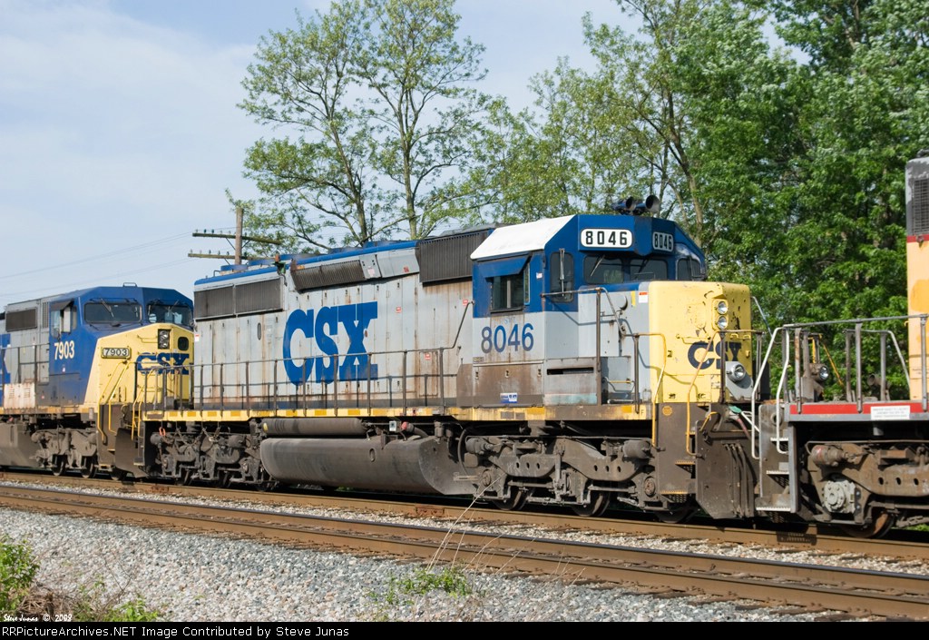 CSX 8046 Q537